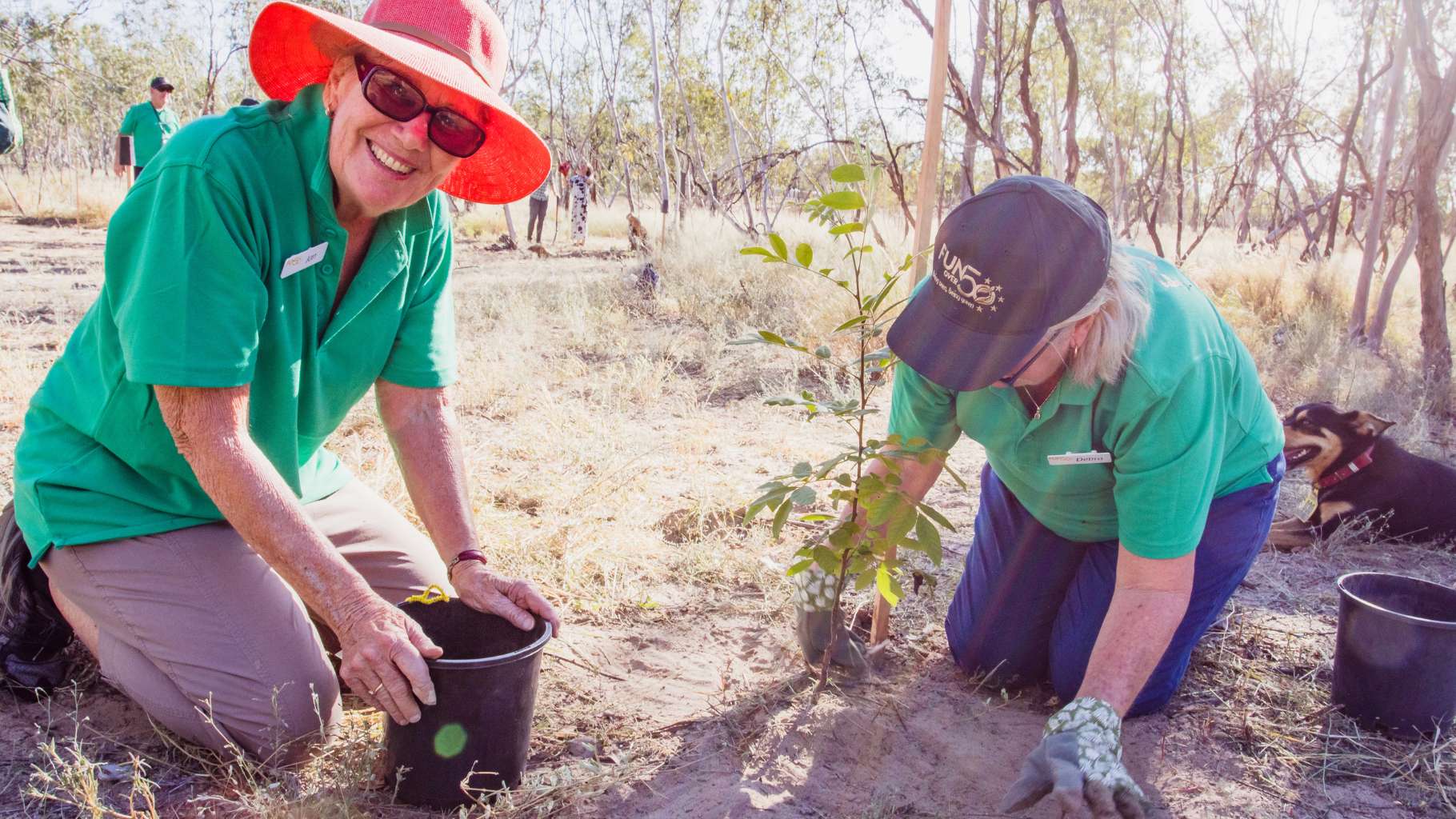 FUN OVER 50 HOLIDAYS TALK BUSHTUCKER AT THEIR GREEN GETAWAY TOUR ...